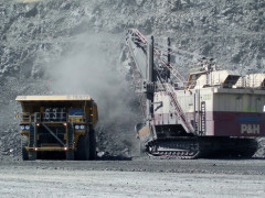 Komatsu 930E photos - PhotoGallery with 9 pics | CarsBase.com